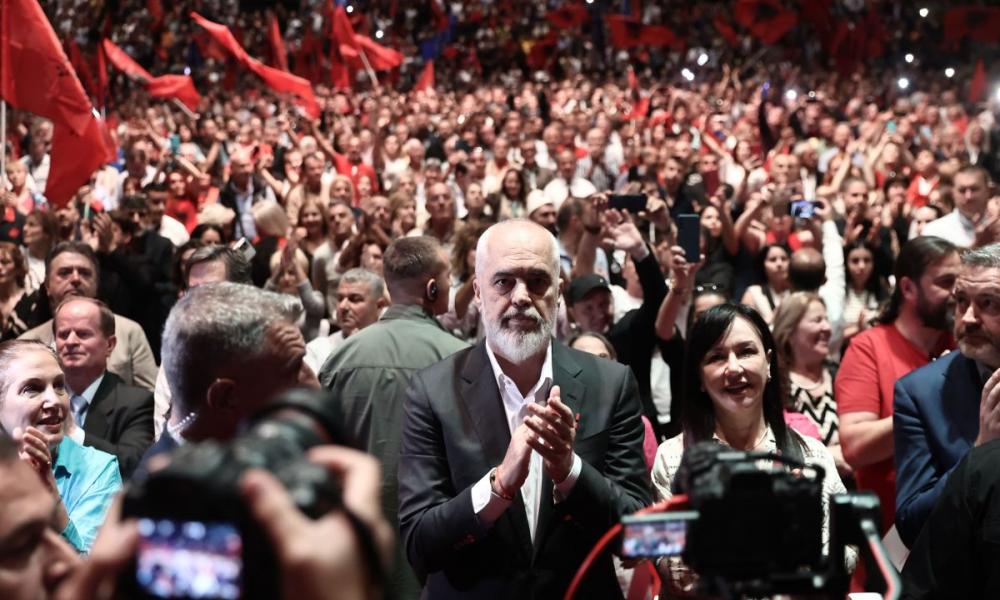 ΗΡΘΕ ΝΑ ΞΕΣΗΚΩΣΕΙ ΤΟΥΣ ΤΗΓΑΝΟΚΕΦΑΛΟΥΣ ΕΝΑΝΤΙΟΝ ΤΗΣ ΠΑΤΡΙΔΑΣ! “Η ΕΛΛΑΔΑ ...