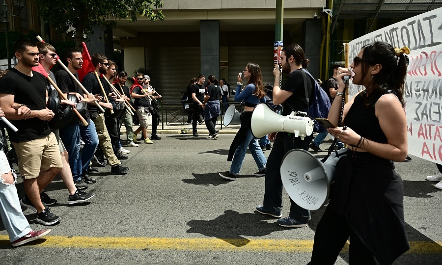 ΣΕ ΑΠΕΡΓΙΑΚΟ ΚΛΟΙΟ ΣΗΜΕΡΑ Η ΧΩΡΑ –ΠΩΣ ΘΑ ΚΙΝΗΘΟΥΝ ΤΑ ΜΕΣΑ ΜΑΖΙΚΗΣ ...