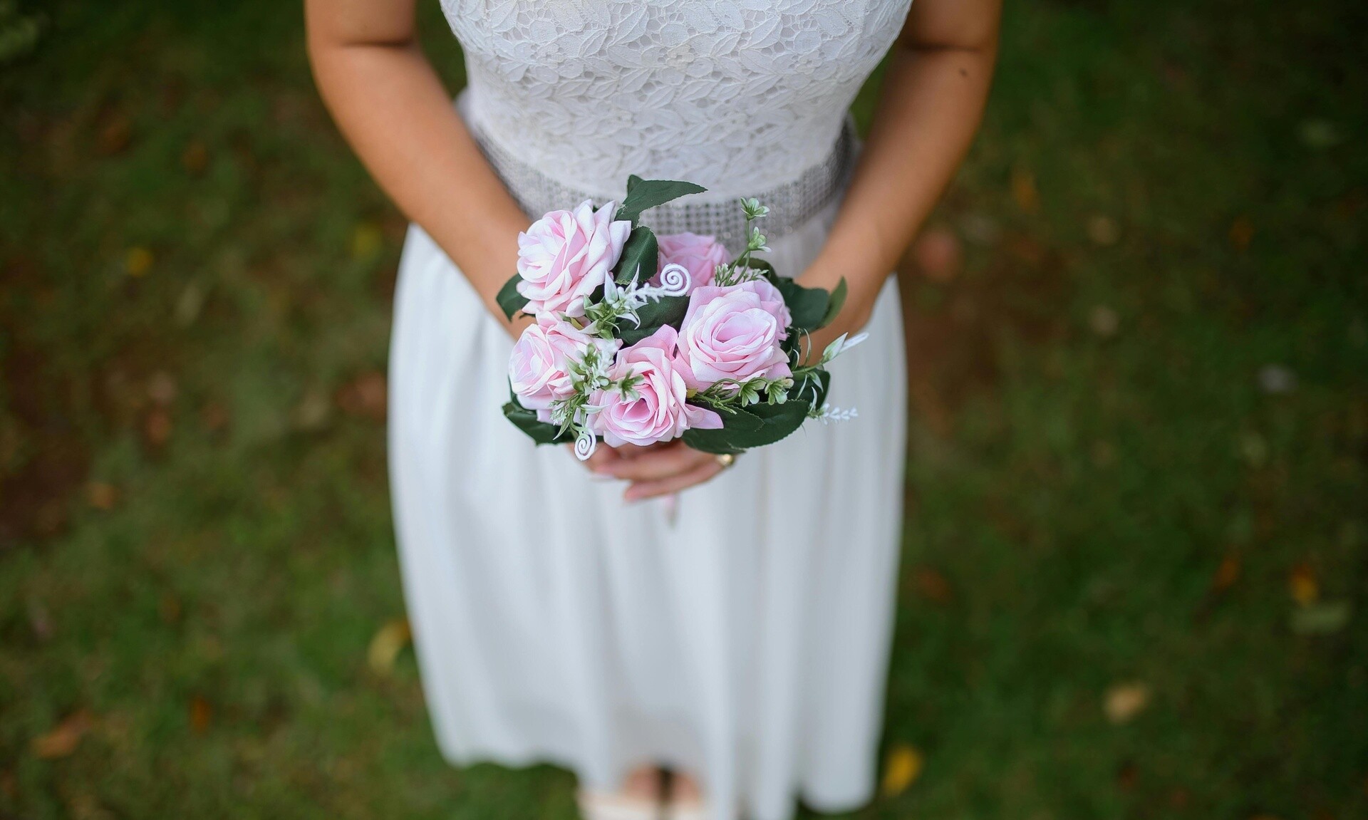 Την Κυριακή ο γάμος της χρονιάς – Ανεβαίνει τα σκαλιά της εκκλησίας ...