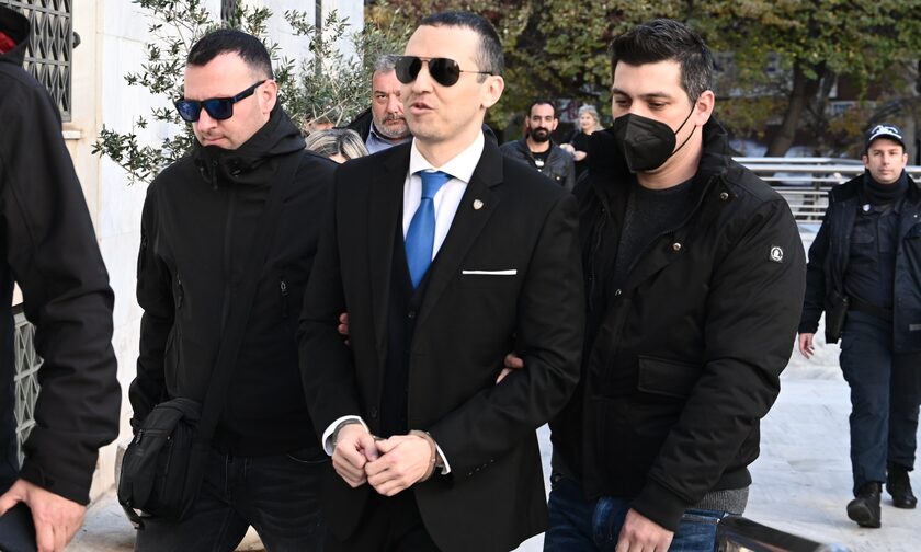 Λαμία: Αθώος ο Κασιδιάρης για δημόσια υποκίνηση βίας και διασπορά ...