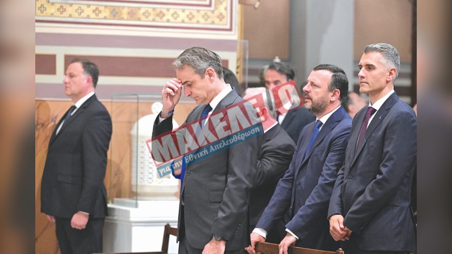 Ο ΚΟΥΛΗΣ ΣΤΟ ΠΥΡ ΤΗΣ ΚΟΛΑΣΕΩΣ ΔΕΝ ΠΡΟΚΕΙΤΑΙ ΝΑ ΤΟΝ ΣΩΣΕΙ ΚΑΝΕΙΣ