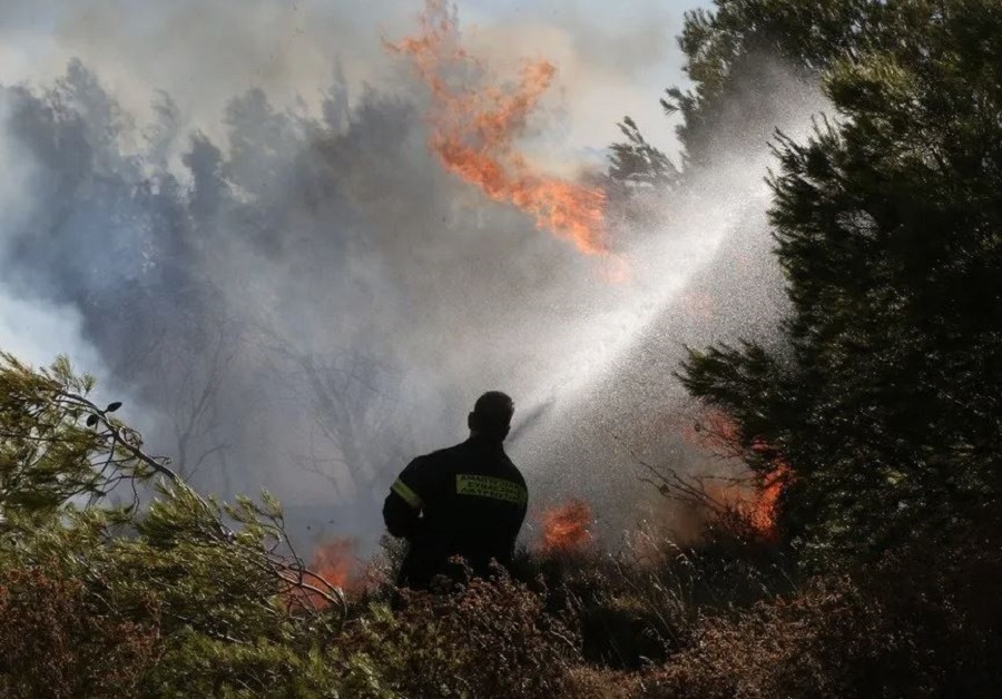 ΠΡΟΒΛΕΠΕΤΑΙ ΔΥΣΚΟΛΟ ΒΡΑΔΥ: ΜΕΓΑΛΗ ΜΑΧΗ ΤΩΝ ΠΥΡΟΣΒΕΣΤΙΚΩΝ ΔΥΝΑΜΕΩΝ ΣΤΙΣ ...