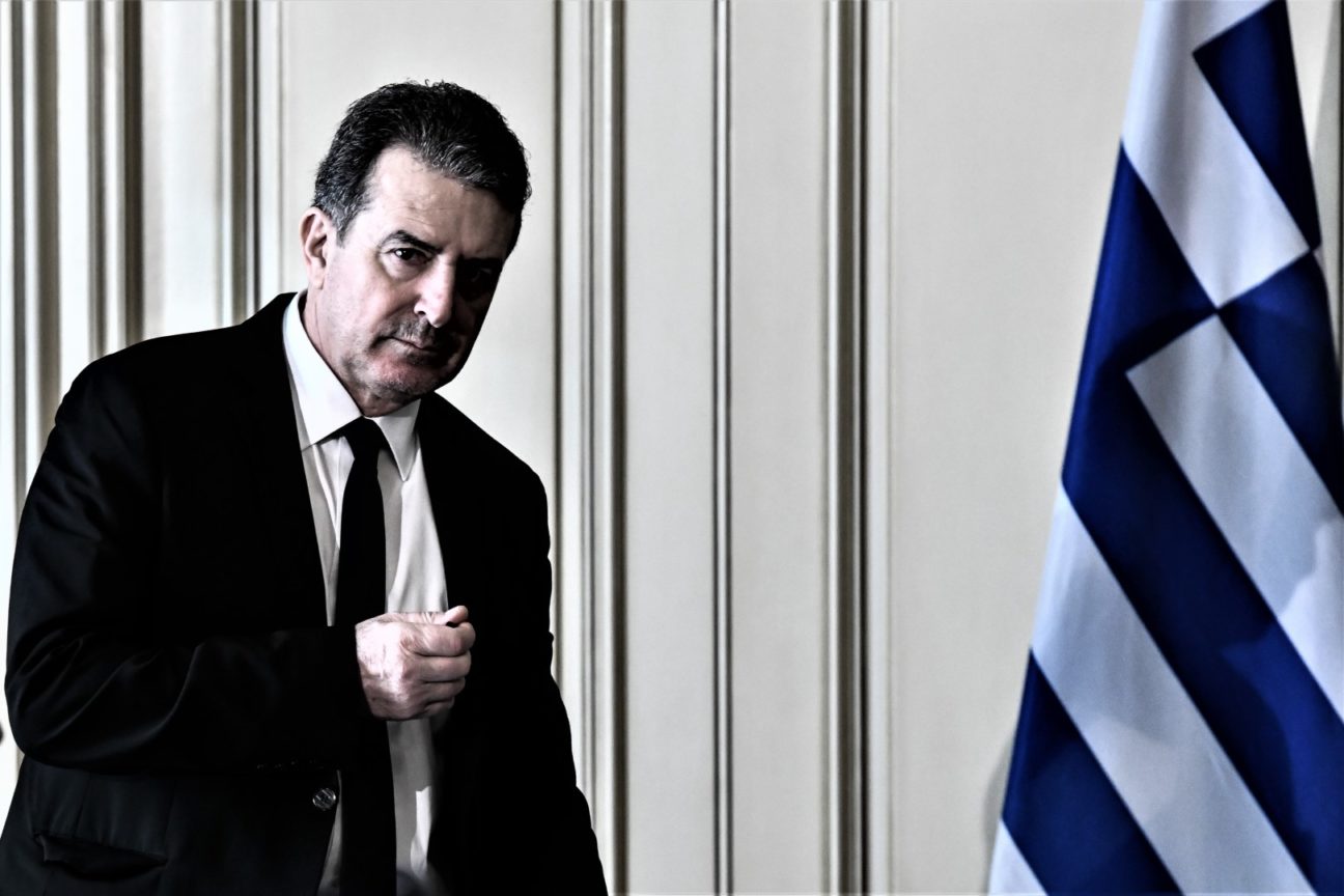 «ΑΠΟΦΑΣΙΖΟΜΕΝ ΚΑΙ ΔΙΑΤΑΣΣΟΜΕΝ»! Έβγαλαν ΣΠΥΡΙΑ στη ΝΔ και έπνιξαν με ...
