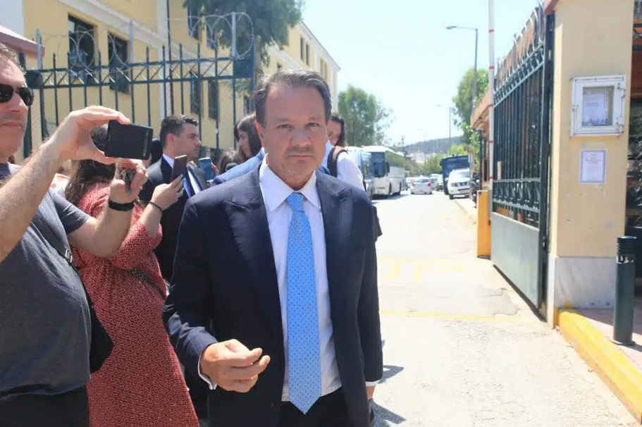 ΩΡΑ 19:03! ΠΡΟΤΑΣΗ ΕΙΣΑΓΓΕΛΕΑ ΝΑ ΑΠΟΦΥΛΑΚΙΣΤΕΙ Ο ΑΠΟΣΤΟΛΟΣ ΛΥΤΡΑΣ ...