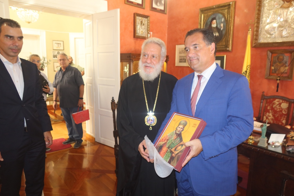 ΑΓΚΑΛΙΤΣΕΣ ΚΑΙ ΦΙΛΑΚΙΑ ΣΥΡΟΥ ΚΑΙ ΑΔΩΝΟΥΚΟΥ! Τα δίνουν όλα για να ...