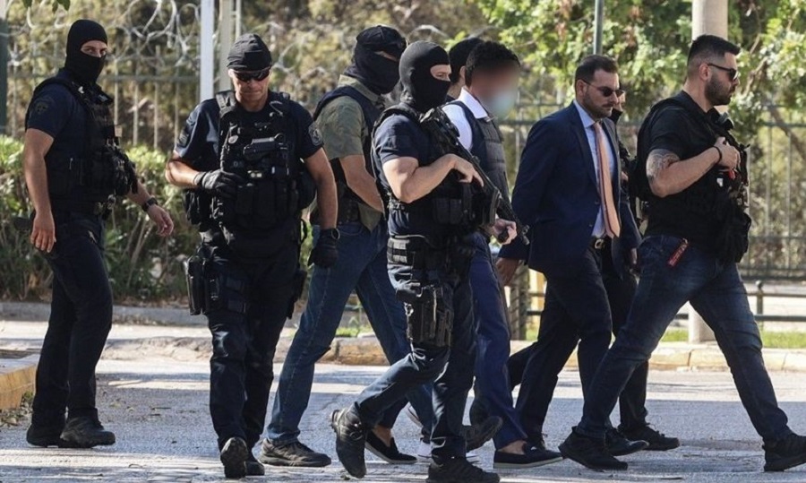 ΨΥΧΙΚΟ: Ο «ΩΡΑΙΟΣ ΤΖΟΡΤΖ» ΗΤΑΝ ΤΟ GOLDEN BOY ΤΗΣ GREEK MAFIA – Ο ΤΟΙΧΟΣ ...