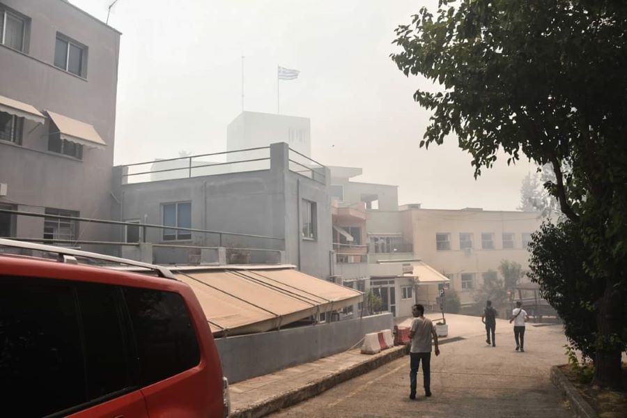 Φωτιά στην Πάτρα: Aναστέλλεται η εφημερία του Καραμανδανείου ...