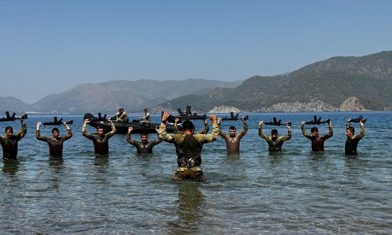 ΦΑΠΑ ΞΑΠΛΑ: ΟΙ ΤΟΥΡΚΟΙ ΔΗΜΙΟΥΡΓΗΣΑΝ ΝΕΑ ΤΑΞΙΑΡΧΙΑ ΑΠΕΝΑΝΤΙ ΑΠΟ ΤΗ ΡΟΔΟ ...