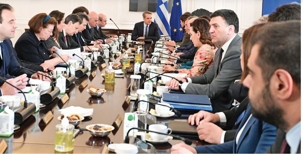 ΠΑΝΗΓΥΡΙΖΕΙ Η ΜΑΦΙΑ ΤΟΥ ΜΑΞΙΜΟΥ ΓΙΑ ΤΗΝ ΚΛΙΜΑΚΩΣΗ ΣΤΗ ΜΕΣΗ ΑΝΑΤΟΛΗ! Η ...