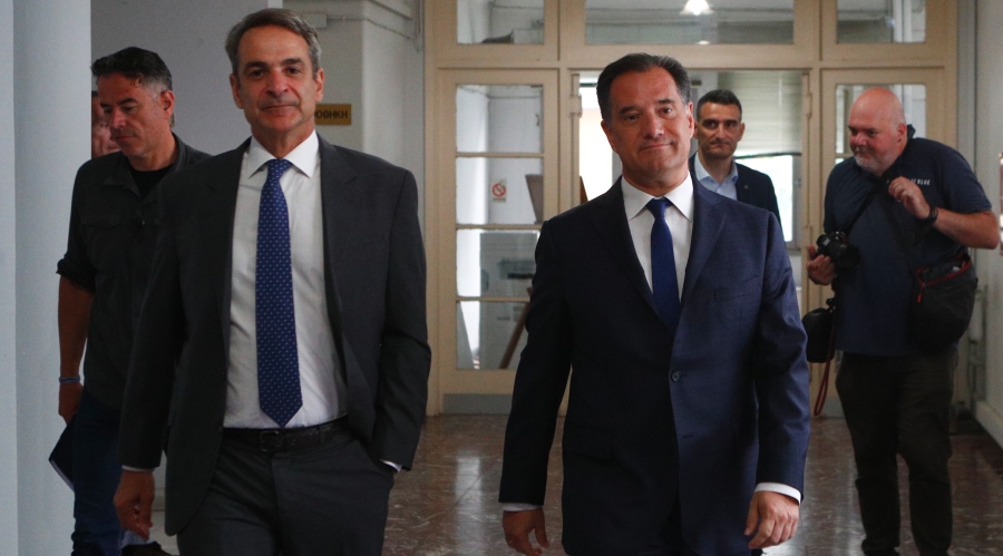 ΠΟΙΟΣ ΕΧΑΣΕ ΤΗΝ ΝΤΡΟΠΗ ΓΙΑ ΝΑ ΤΗΝ ΒΡΕΙ Ο ΜΠΟΥΜΠΟΥΚΟΣ ΤΗΣ ΠΟΛΙΤΙΚΗΣ ...