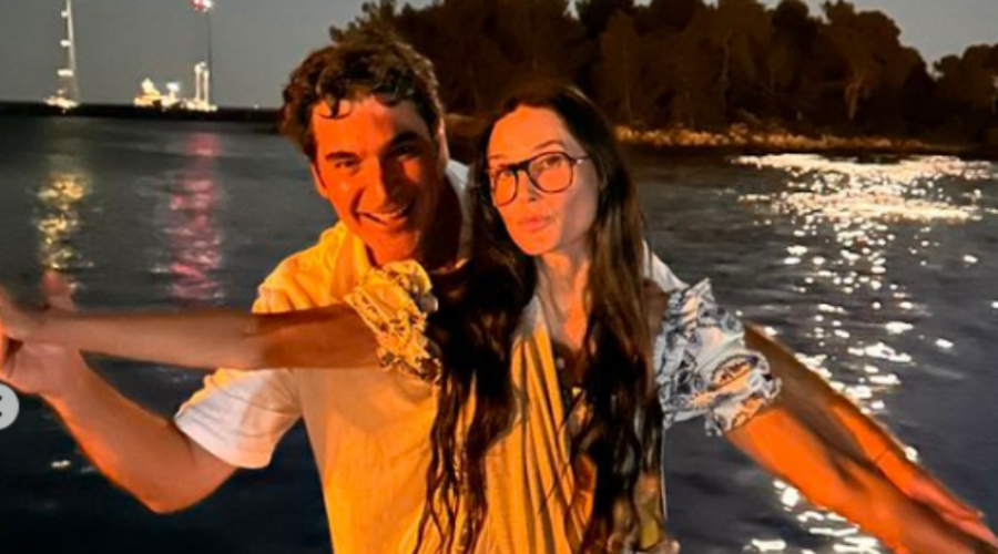 Όταν ο Παπακαλιάτης συνάντησε τη Demi Moore στους Παξούς – Makeleio.gr