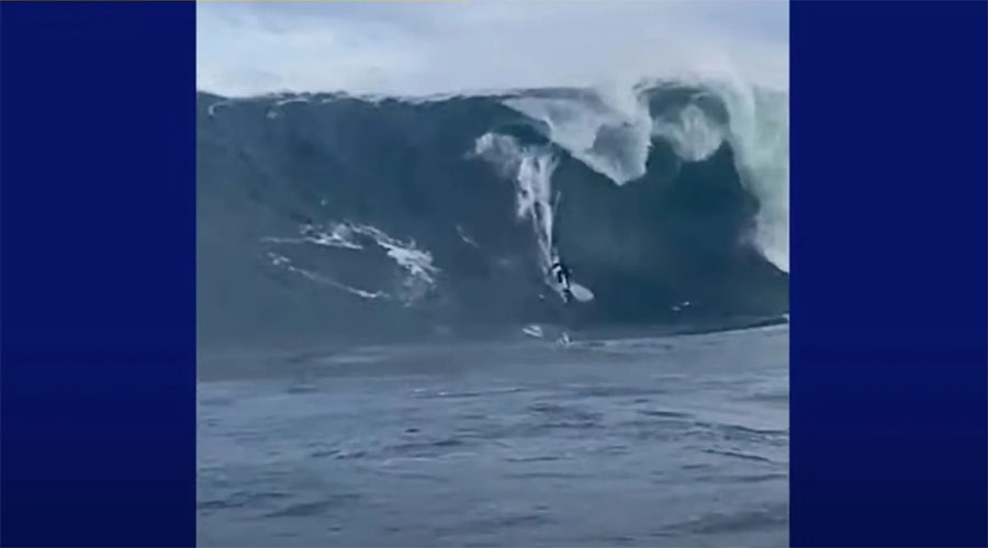 Τεράστιο κύμα «καταπίνει» σέρφερ (Βίντεο) – Makeleio.gr