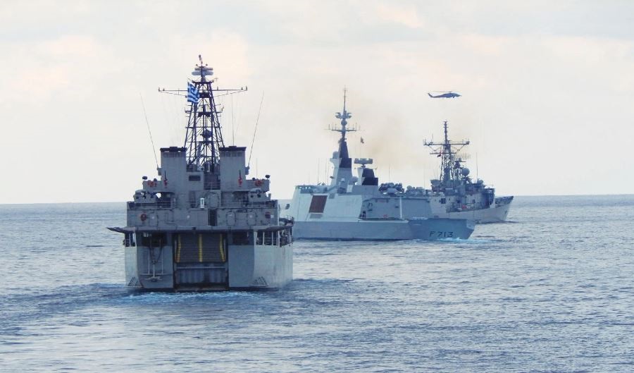 ΤΙ ΣΥΜΒΑΙΝΕΙ ΣΤΟ ΠΟΛΕΜΙΚΟ ΝΑΥΤΙΚΟ; ΤΣΟΥΝΑΜΙ ΠΑΡΑΙΤΗΣΕΩΝ ΑΠΟ ΑΝΩΤΑΤΑ ...