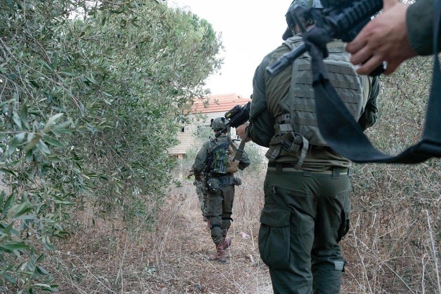 ΡΟΥΚΕΤΟΠΟΛΕΜΟΣ ΣΤΗ ΜΕΣΗ ΑΝΑΤΟΛΗ: Η ΧΕΖΜΠΟΛΑΧ ΕΡΙΞΕ ΦΟΝΙΚΕΣ ΒΟΛΕΣ ΚΑΤΑ ...