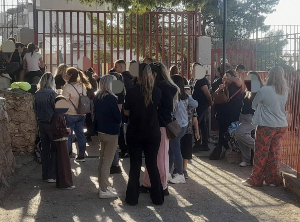 “ΘΑ ΕΡΘΩ ΜΕ ΤΟ ΠΙΣΤΟΛΙ ΚΑΙ ΘΑ ΓΑΖΩΣΩ ΤΟ ΣΧΟΛΕΙΟ”! ΤΡΟΜΕΡΑ ΠΡΑΓΜΑΤΑ ΣΤΟ ...