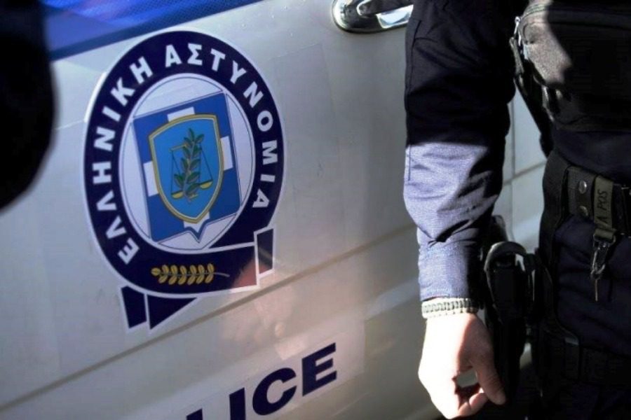 ΒΟΥΤΗΓΜΕΝΗ ΣΤΗ ΔΙΑΦΘΟΡΑ Η ΕΛΛΑΔΑ ΤΟΥ ΚΟΥΛΗ – ΕΚΒΙΑΣΤΕΣ ΕΦΟΡΙΑΚΟΙ ΚΑΙ ...