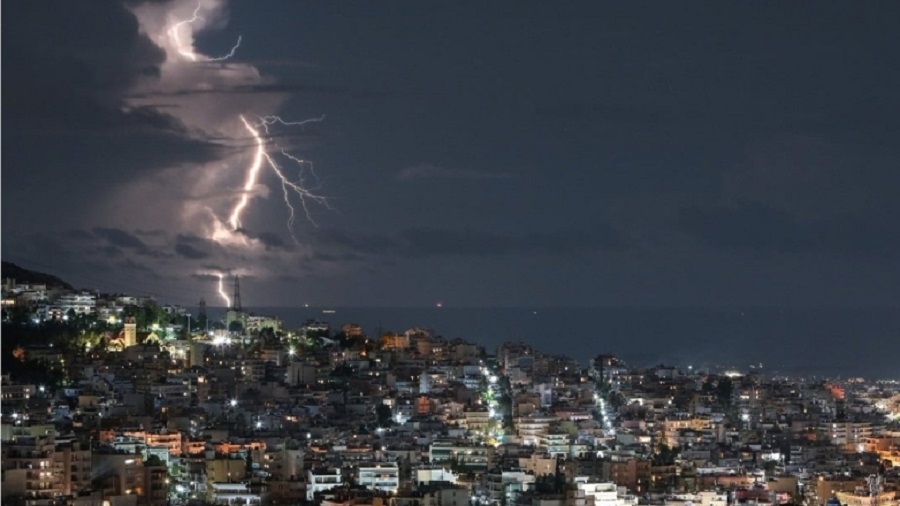 ΛΙΜΝΟΘΑΛΑΣΣΑ Η ΑΘΗΝΑ ΜΕ ΤΗΝ ΠΡΩΙΝΗ ΒΡΟΧΗ – ΠΕΝΤΕ ΠΕΡΙΟΧΕΣ ΠΛΗΤΤΟΝΤΑΙ ...