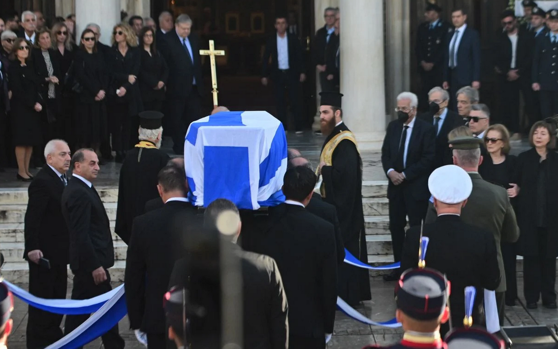 Ο ΛΑΟΣ ΞΕΡΕΙ ΠΟΙΟΣ ΤΟΝ ΠΡΟΔΩΣΕ! ΕΛΑΧΙΣΤΟΙ ΠΟΛΙΤΕΣ ΣΤΗ ΜΗΤΡΟΠΟΛΗ ΓΙΑ ΤΗΝ ...