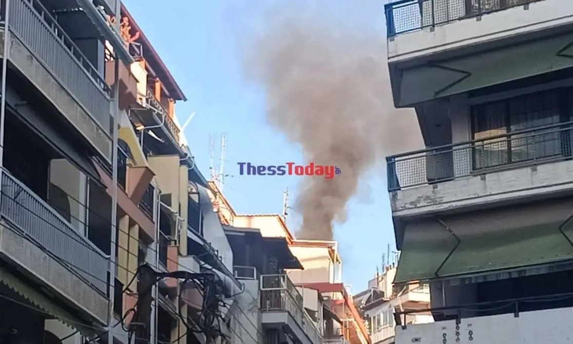 Θεσσαλονίκη: Φωτιά σε πολυκατοικία – Κινητοποίηση της Πυροσβεστικής – Makeleio.gr