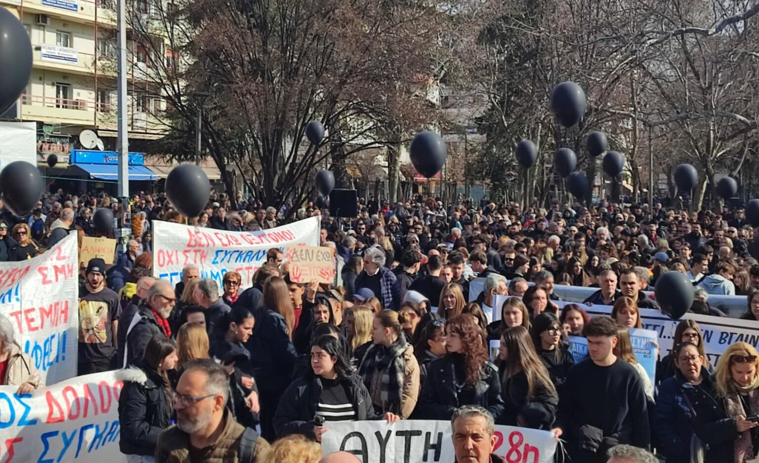 ΟΛΗ Η ΕΛΛΑΔΑ ΣΤΟΥΣ ΔΡΟΜΟΥΣ – ΑΝΑΝΕΩΜΕΝΟ ΦΩΤΟΡΕΠΟΡΤΑΖ: ΠΟΛΕΙΣ, ΧΩΡΙΑ ...