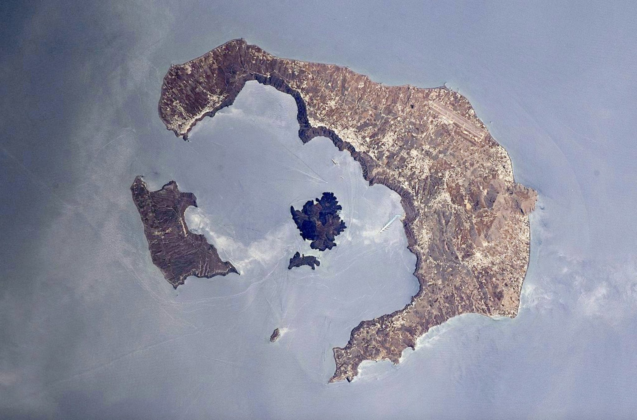 Η Σαντορίνη προετοιμάζεται για τα χειρότερα – Makeleio.gr