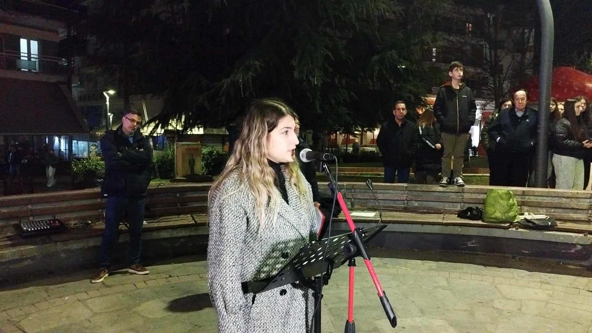 ΤΑ ΤΕΜΠΗ ΤΡΑΝΤΑΖΟΥΝ ΣΥΘΕΜΕΛΑ ΤΗΝ ΜΑΦΙΑ ΜΗΤΣΟΤΑΚΗ – ΟΡΓΗ ΛΑΟΥ ΣΕ ΔΕΚΑΔΕΣ ...